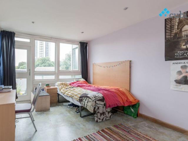 3 double bedroom flat near Elephant and Castle