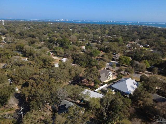 3 Driftwood Ave, Gulf Breeze, FL 32561