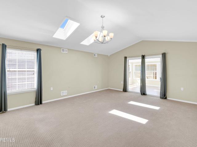 3 Everest Drive N