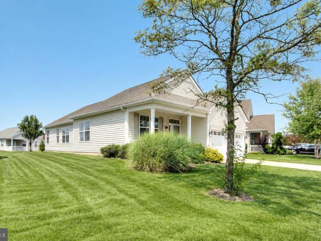 3 E Dehart Avenue