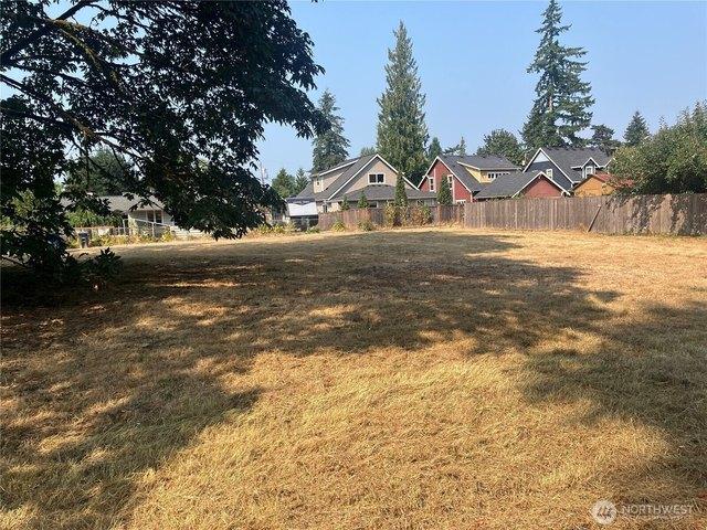 3 E Reitze 1/2 of 23 St W Lot 20 22, Carnation, WA 98014