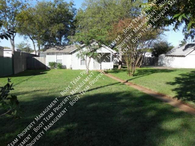 3 Bed, 1.5 Bath House on Over a Quarter Acre