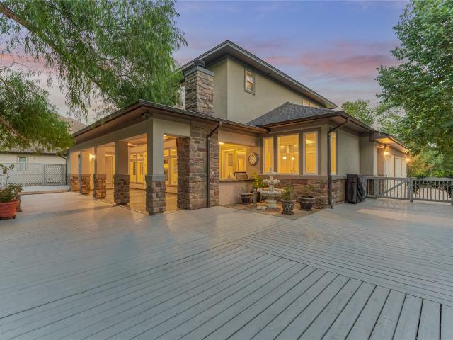 3 Edgewood Drive W