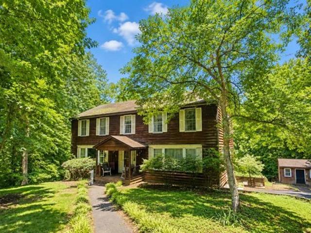 3 Elm Ct, Palmyra, VA 22963