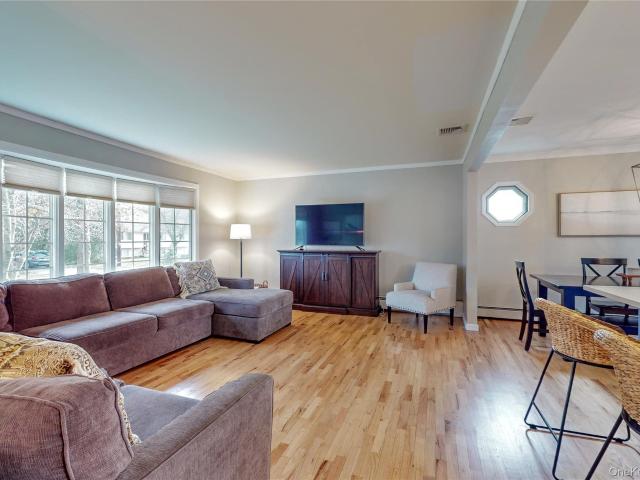 3 Elmwood Drive
