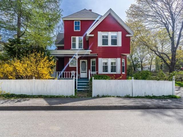 3 Elsinore Ave, Bath, ME 04530