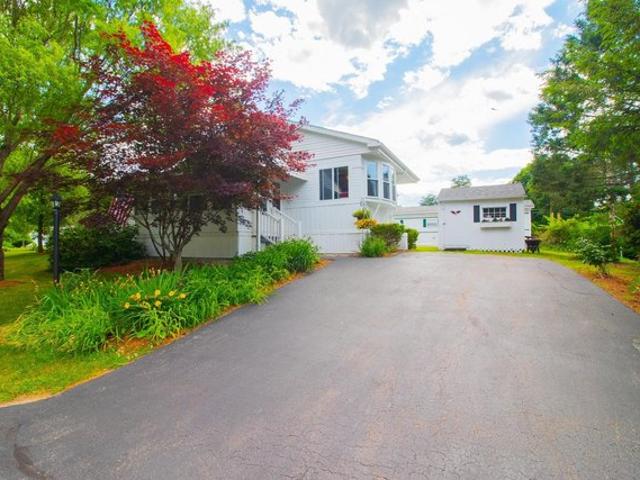 3 Empire Blvd, Hollis, NH 03049