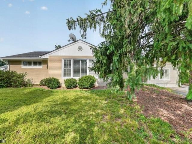 3 Fulper Pl, Clinton Township, NJ 08809