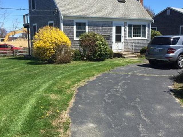 3 Feake Ave, Sandwich, MA 02563