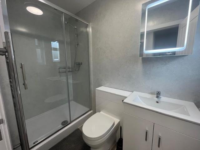 3, FFF, 7 Cleeve Wood Road