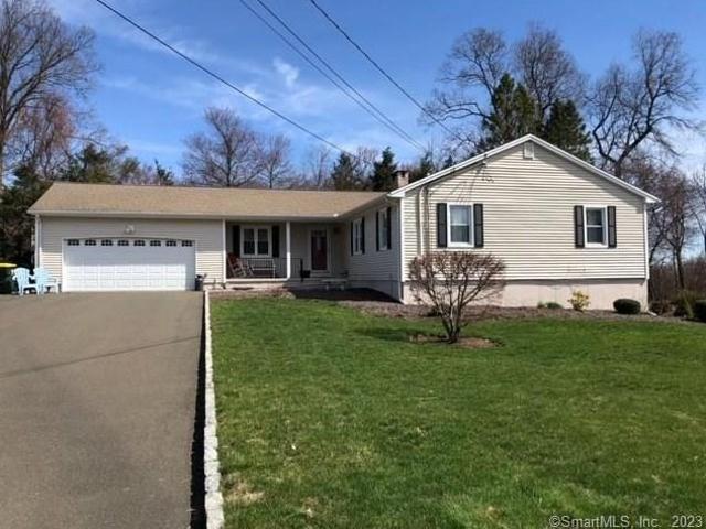 3 Field St, Seymour, CT 06483