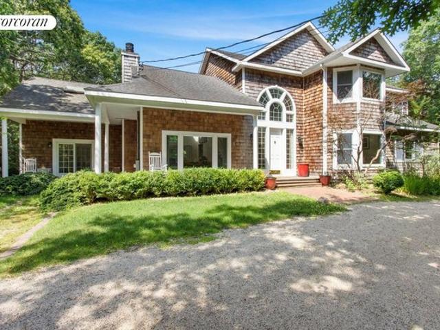3 Foster Rd, Quogue, NY 11959