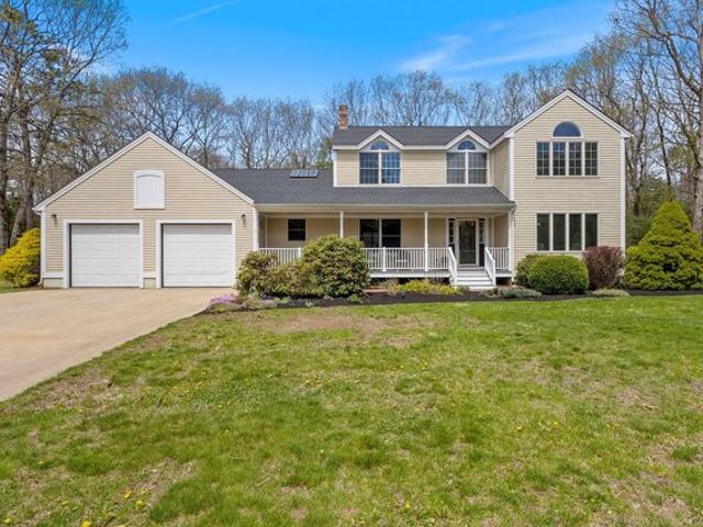 3 Gulliver Dr, Sanford, ME 04073