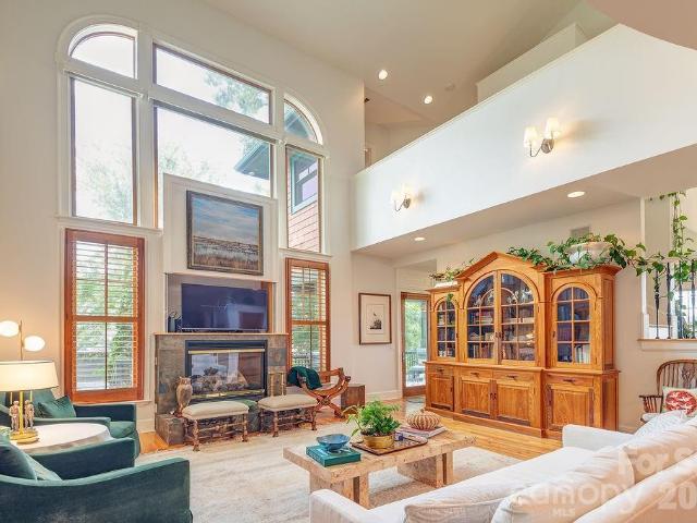 3 Gale Kelly Ct, Weaverville, NC 28787 | MLS #4361