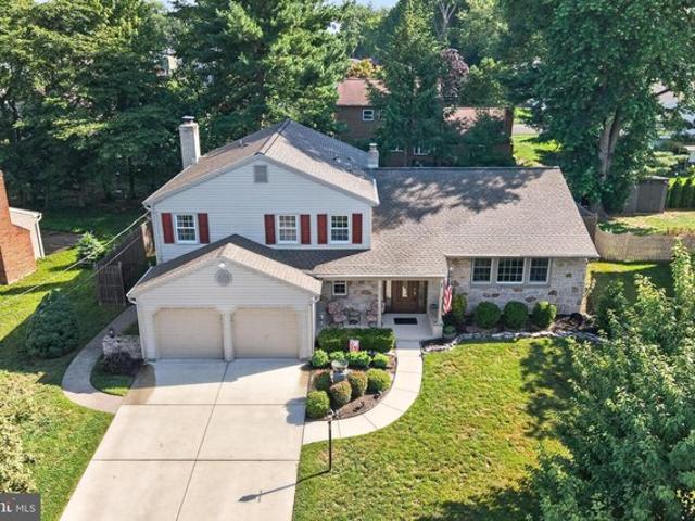 3 Gately Ct, Cherry Hill, NJ 08002