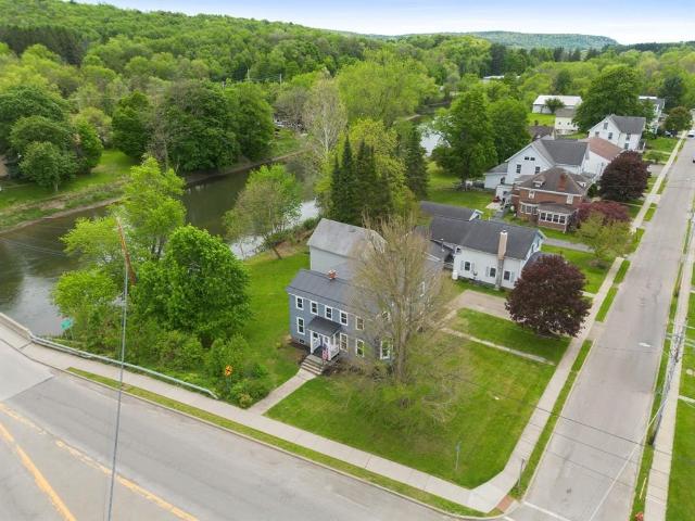 3 Genesee Street