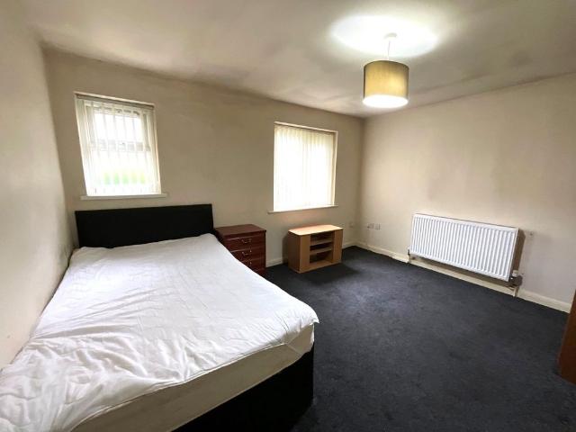 3 Glenthorne House, Town Centre, DN1