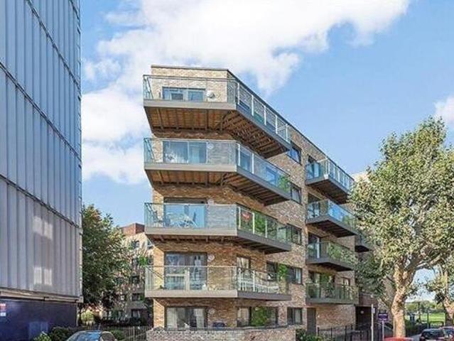 3 Glengarnock Avenue, Eden Apartments, London, 3 Bedroom Apartment