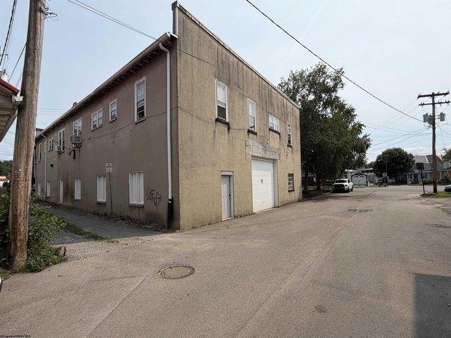 3 Graham St, Elkins, WV 26241