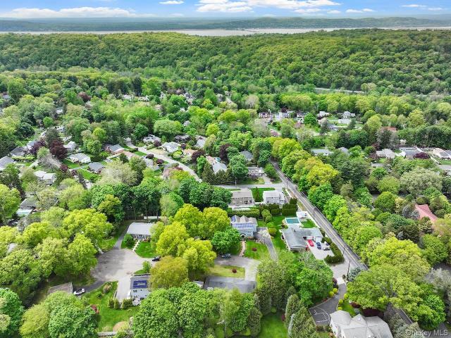 3 Green Acres Lane