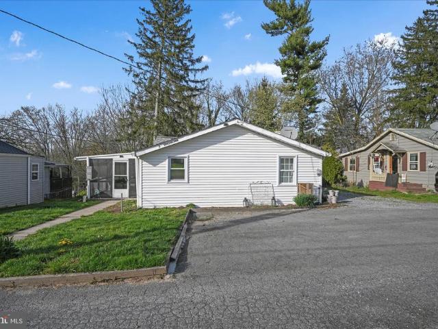 3 Greenlawn Drive