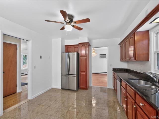 3 Greenwood Lane