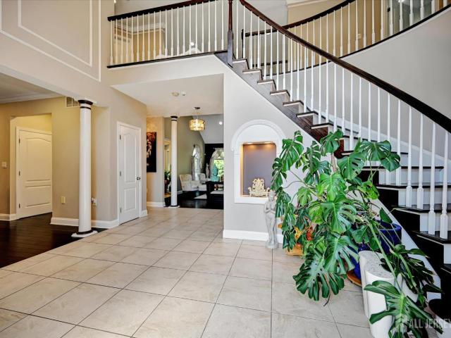 3 Greenwich Court