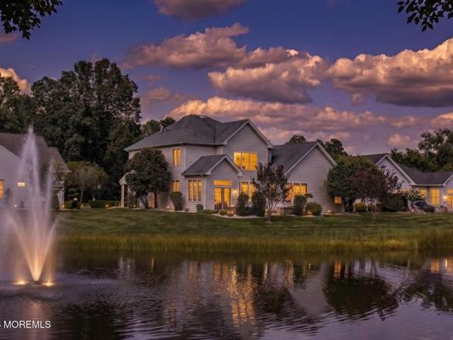 3 Halecrest Ct, Freehold, NJ 07728