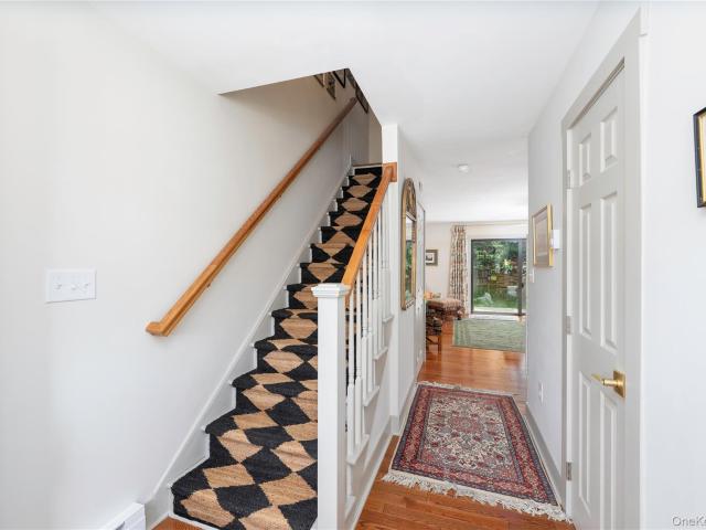 3 Hammond Plaza
