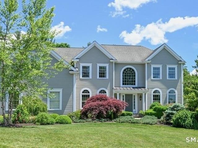 3 Hamlin Ct, Brookfield, CT 06804