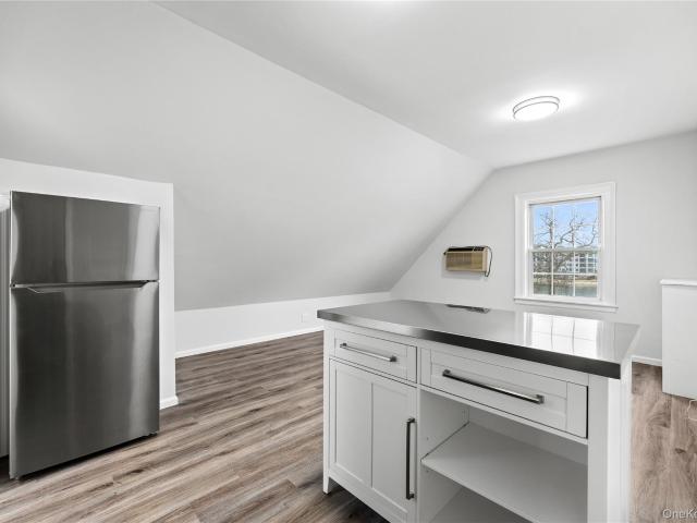 3 Harbor Ln, Unit 3A, New Rochelle, NY 10805 | MLS #968778 | Compass