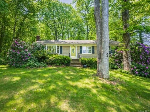 3 Hickory Ln, Oxford, CT 06478