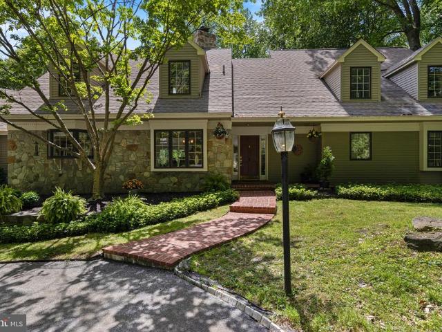 3 Hickory Lane