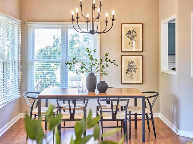 3 Hickory Wood Square