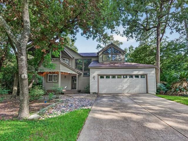 3 Hidden Deer Corner Ct, The Woodlands, TX 77381