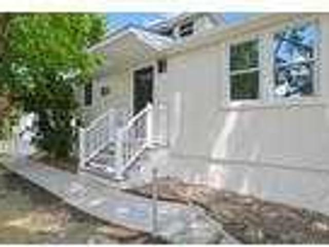 3 Hill St #B, New Canaan, CT 06840