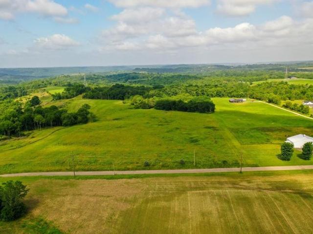 3 Holland Rd, Brookville, IN 47012