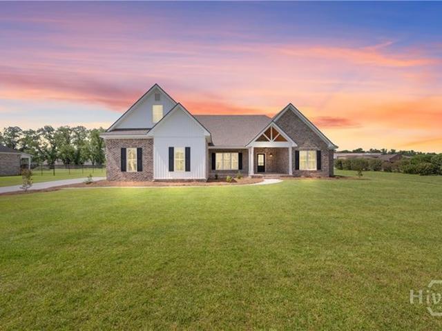 3 Honeysuckle Dr, Claxton, GA 30417