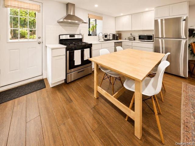3 Jardine Place 1F