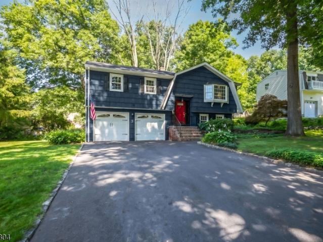 3 Jean St