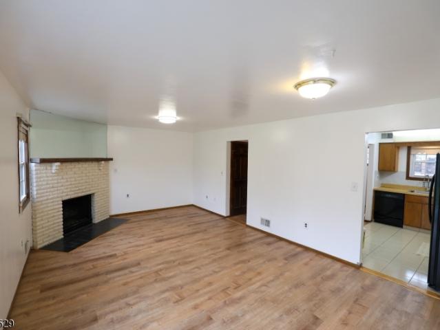 3 Jefferson Dr