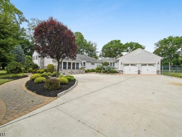3 Karen Court