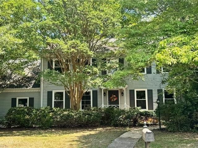 3 Katies Cir, Newport News, VA 23606