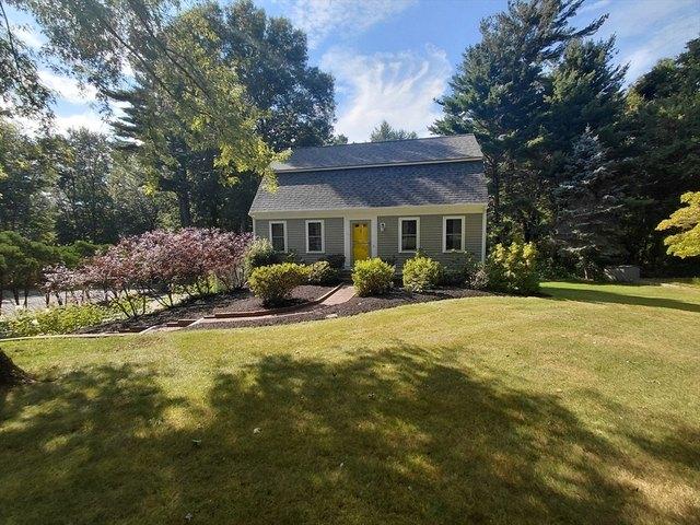 3 Kelly Dr, Middleboro, MA 02346