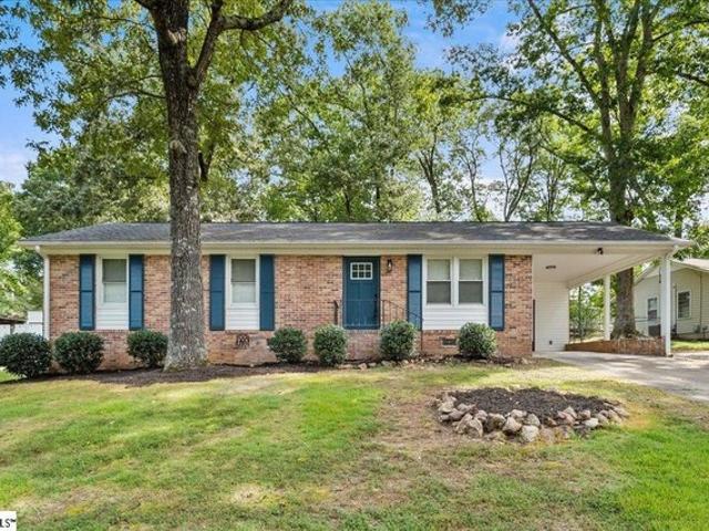 3 Kerry Ct, Taylors, SC 29687