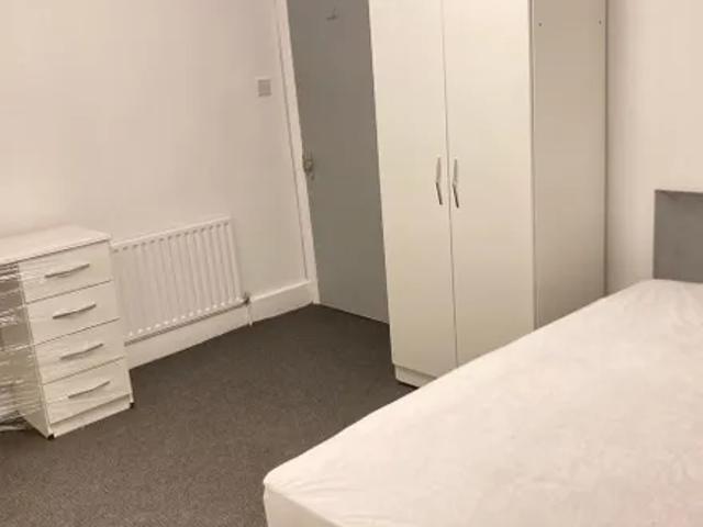 3 Kirn Road, London, W13 0UB, United Kingdom | Room for rent #167641807 | Rentberry