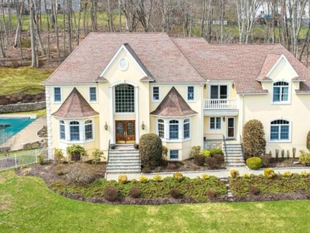 3 Kniffen Rd, Katonah, NY 10536