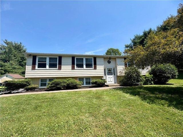 3 Knollwood Dr, Freeville, NY 13068