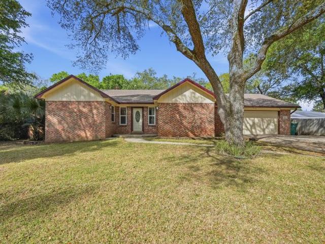 3 Krivik Ct, Fort Walton Beach, FL 32547