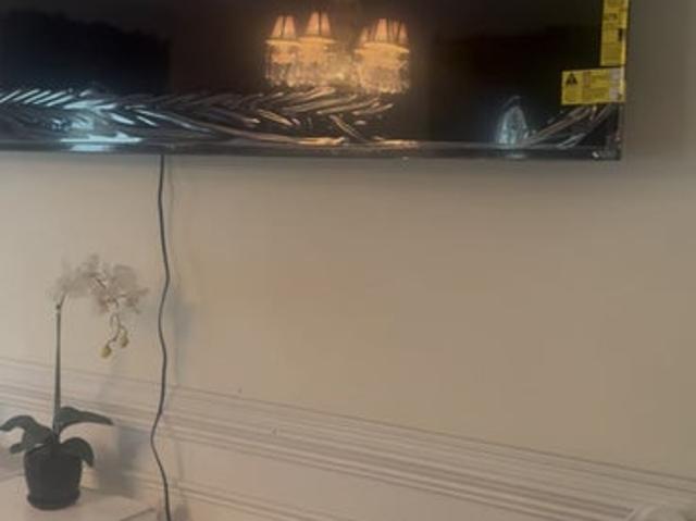 3 luxurious rooms in sought after chesterfield hom